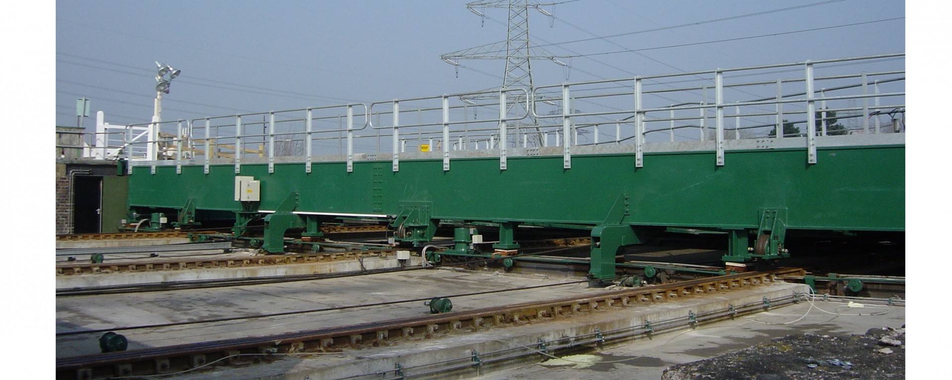 Vertical Lift and Retractable Bridges